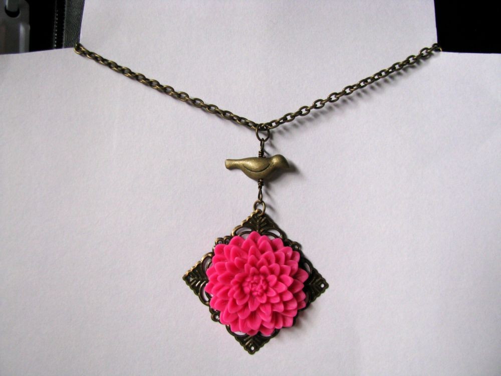 Sweet Raspberry Chrysanthemum Chrissy Flower With Bird Necklace on Luulla